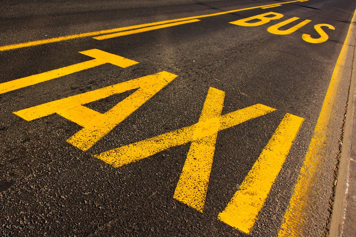 Una buena noticia: taxis, buses y transportes escolares más antiguos ...